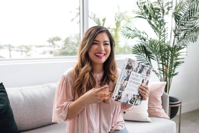 How Ellen Yin Got Her First 100 Paid Members to Cubicle to CEO